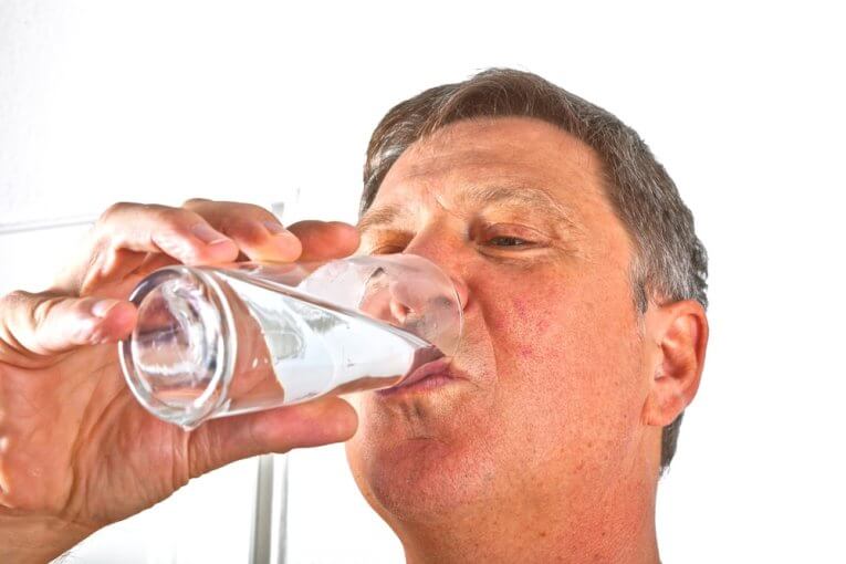 Xerostomia: 💧 cause e rimedi per la secchezza delle fauci;